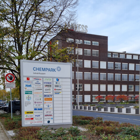 KRONOS TITAN- Leverkusen | Öffnungszeiten | Telefon | Adresse
